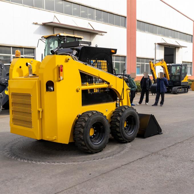 Heavy Duty Powerful Compact Skid Steer Loader 850kg Operating Load HTS60